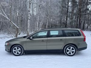 Volvo V70 2008 in Siauliai, with an engine capacity of 2.00 L and mileage of 304 thousand km for 2700 €, photo 2 on AUTOMOTO.COM.LV