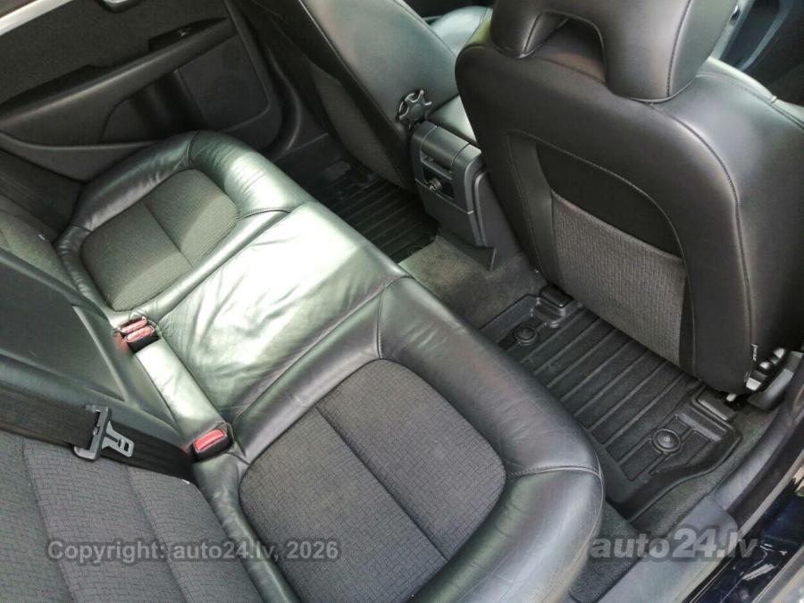 Volvo V70 2008 Tallina, ar dzinēja tilpumu 2.00 L un nobraukumu 531 tūkst. km par 3900 €, foto 19 vietnē AUTOMOTO.COM.LV