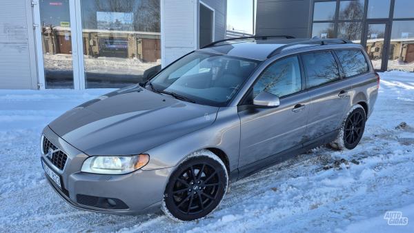 Volvo V70 2008 Utena, ar dzinēja tilpumu 2.00 L un nobraukumu 333 tūkst. km par 3490 €, foto 3 vietnē AUTOMOTO.COM.LV