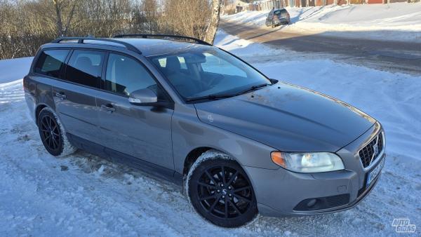 Volvo V70 2008 Utena, ar dzinēja tilpumu 2.00 L un nobraukumu 333 tūkst. km par 3490 €, foto 6 vietnē AUTOMOTO.COM.LV