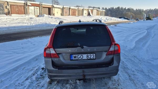 Volvo V70 2008 Utena, ar dzinēja tilpumu 2.00 L un nobraukumu 333 tūkst. km par 3490 €, foto 10 vietnē AUTOMOTO.COM.LV