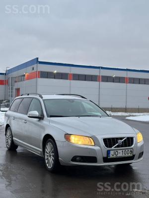 Volvo V70 2008 in Riga, with an engine capacity of 2.40 L and mileage of 342 thousand km for 3100 €, photo 2 on AUTOMOTO.COM.LV