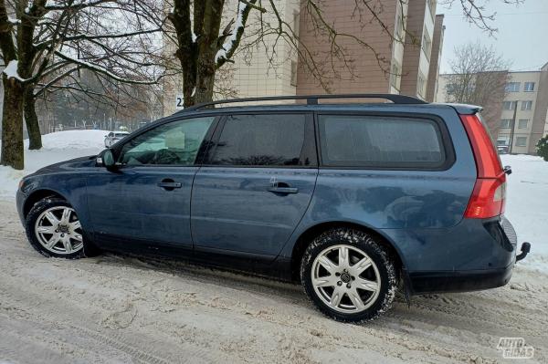 Volvo V70 2008 in Kaunas, with an engine capacity of 2.40 L and mileage of 315 thousand km for 3200 €, photo 1 on AUTOMOTO.COM.LV