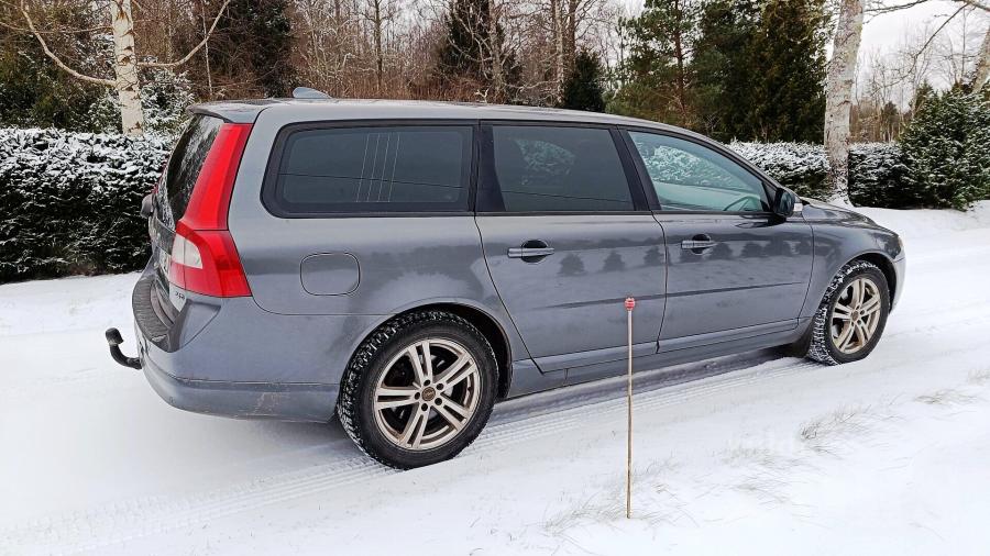Volvo V70 2008 Kerdla, ar dzinēja tilpumu 0.00 L un nobraukumu 0 tūkst. km par 3950 €, foto 2 vietnē AUTOMOTO.COM.LV