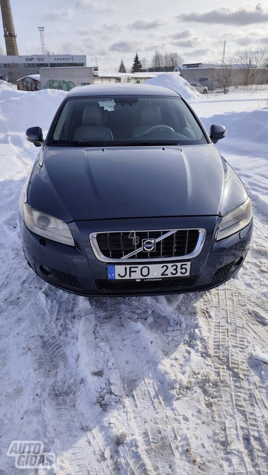 Volvo V70 2008 in Klaipeda, with an engine capacity of 2.00 L and mileage of 330 thousand km for 2500 €, photo 2 on AUTOMOTO.COM.LV