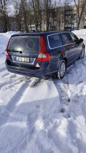 Volvo V70 2008 in Klaipeda, with an engine capacity of 2.00 L and mileage of 330 thousand km for 2500 €, photo 3 on AUTOMOTO.COM.LV