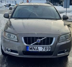 Volvo V70 2008 in Kaunas, with an engine capacity of 2.00 L and mileage of 247 thousand km for 4000 €, photo 3 on AUTOMOTO.COM.LV
