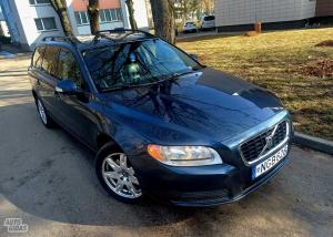 Volvo V70 2008 in Kaunas, with an engine capacity of 2.40 L and mileage of 315 thousand km for 2950 €, photo 10 on AUTOMOTO.COM.LV