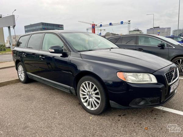 Volvo V70 2008 Viļņa, ar dzinēja tilpumu 2.40 L un nobraukumu 295 tūkst. km par 4500 €, foto 4 vietnē AUTOMOTO.COM.LV