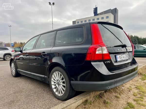Volvo V70 2008 Viļņa, ar dzinēja tilpumu 2.40 L un nobraukumu 295 tūkst. km par 4500 €, foto 10 vietnē AUTOMOTO.COM.LV