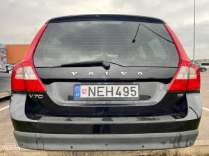 Volvo V70 2008 in Vilnius, with an engine capacity of 2.40 L and mileage of 295 thousand km for 4500 €, photo 11 on AUTOMOTO.COM.LV