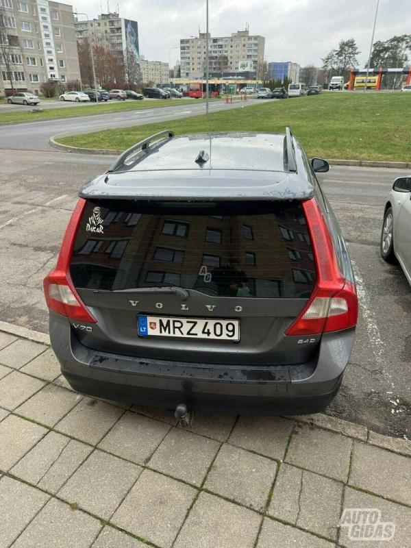 Volvo V70 2008 Viļņa, ar dzinēja tilpumu 2.40 L un nobraukumu 517 tūkst. km par 1999 €, foto 3 vietnē AUTOMOTO.COM.LV