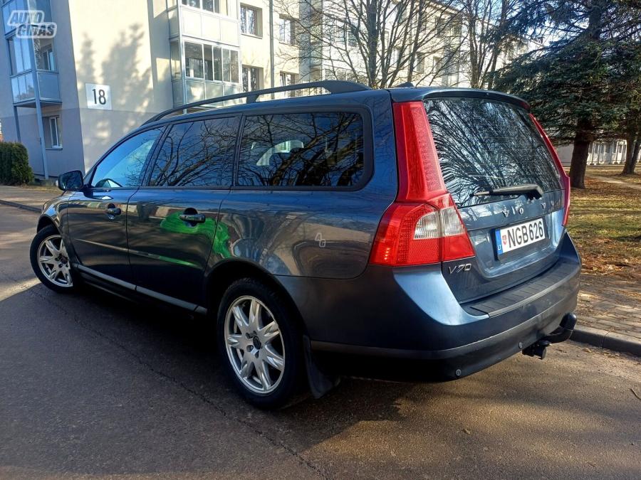 Volvo V70 2008 in Kaunas, with an engine capacity of 2.40 L and mileage of 315 thousand km for 2950 €, photo 1 on AUTOMOTO.COM.LV