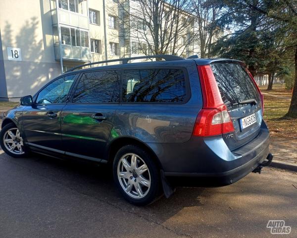 Volvo V70 2008 in Kaunas, with an engine capacity of 2.40 L and mileage of 315 thousand km for 2950 €, photo 1 on AUTOMOTO.COM.LV