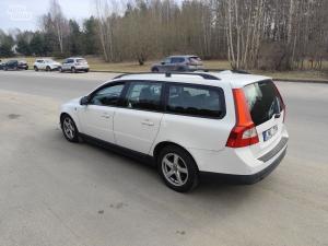 Volvo V70 2008 in Vilnius, with an engine capacity of 2.00 L and mileage of 323 thousand km for 1050 €, photo  on AUTOMOTO.COM.LV