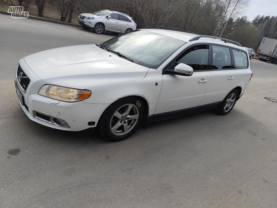 Volvo V70 2008 in Vilnius, with an engine capacity of 2.00 L and mileage of 323 thousand km for 990 €, photo 1 on AUTOMOTO.COM.LV
