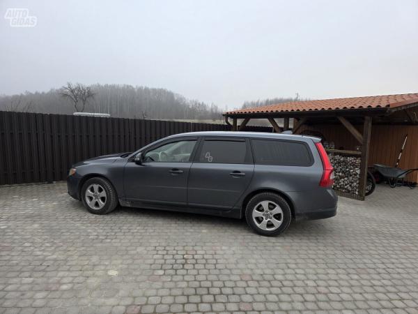 Volvo V70 2008 Kretinga, ar dzinēja tilpumu 2.40 L un nobraukumu 352 tūkst. km par 2500 €, foto 1 vietnē AUTOMOTO.COM.LV