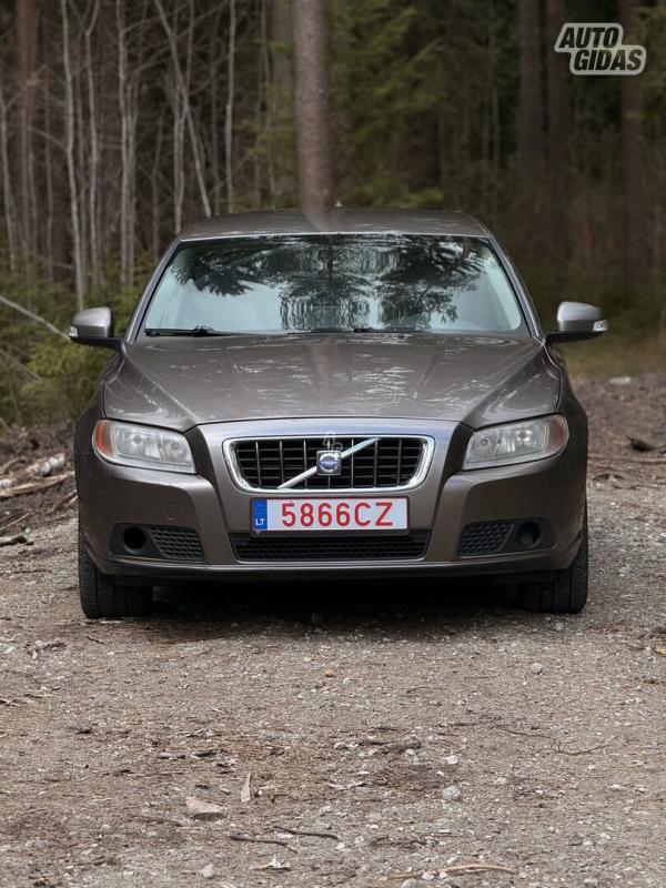 Volvo V70 2008 Mažeikiai, ar dzinēja tilpumu 2.40 L un nobraukumu 460 tūkst. km par 3480 €, foto 2 vietnē AUTOMOTO.COM.LV