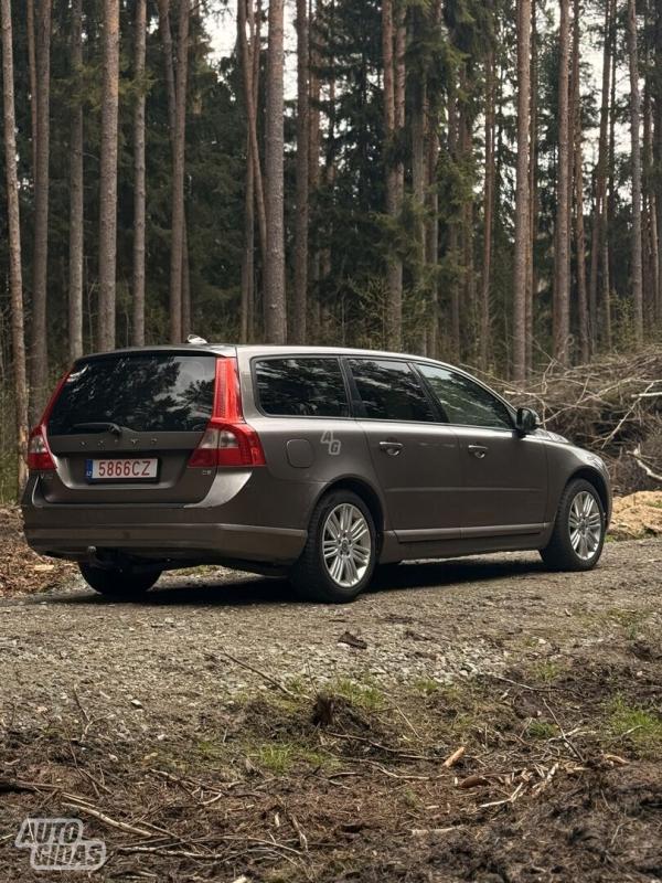 Volvo V70 2008 Mažeikiai, ar dzinēja tilpumu 2.40 L un nobraukumu 460 tūkst. km par 3480 €, foto 4 vietnē AUTOMOTO.COM.LV