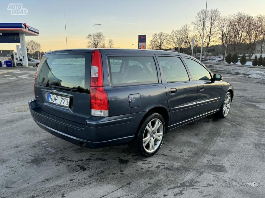 Volvo V70 2008 Mažeikiai, ar dzinēja tilpumu 2.00 L un nobraukumu 420 tūkst. km par 1700 €, foto 4 vietnē AUTOMOTO.COM.LV