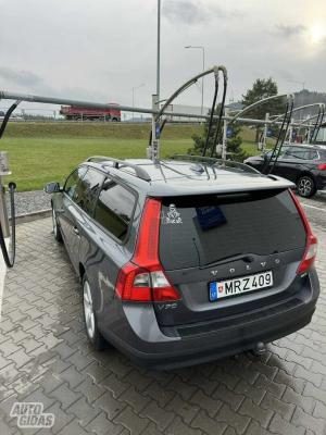 Volvo V70 2008 in Vilnius, with an engine capacity of 2.40 L and mileage of 517 thousand km for 1850 €, photo 4 on AUTOMOTO.COM.LV