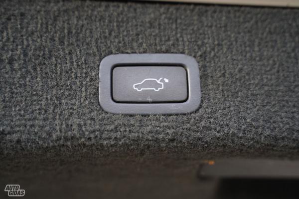 Volvo V70 2008 in Vilkaviskis, with an engine capacity of 2.00 L and mileage of 304 thousand km for 2800 €, photo 9 on AUTOMOTO.COM.LV