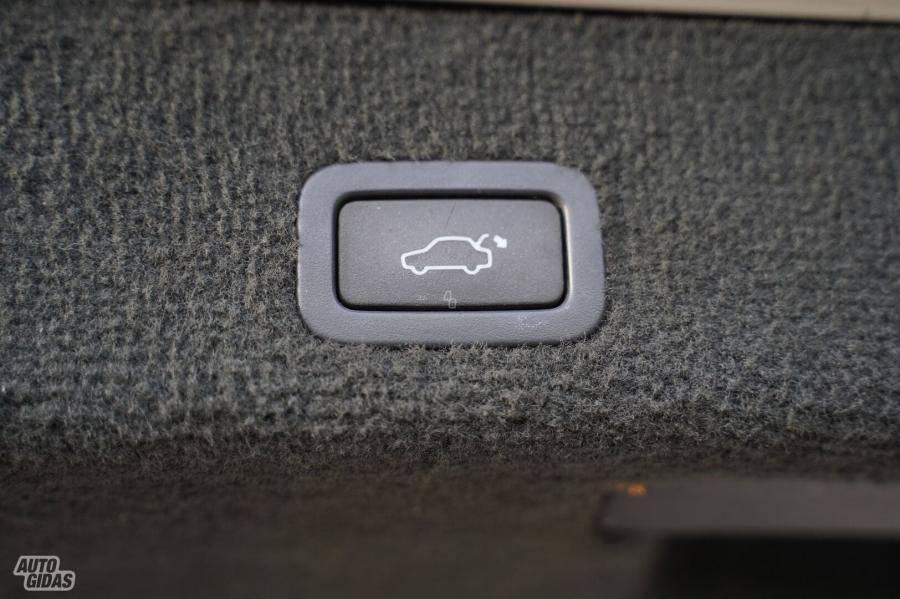 Volvo V70 2008 in Vilkaviskis, with an engine capacity of 2.00 L and mileage of 304 thousand km for 2800 €, photo 10 on AUTOMOTO.COM.LV