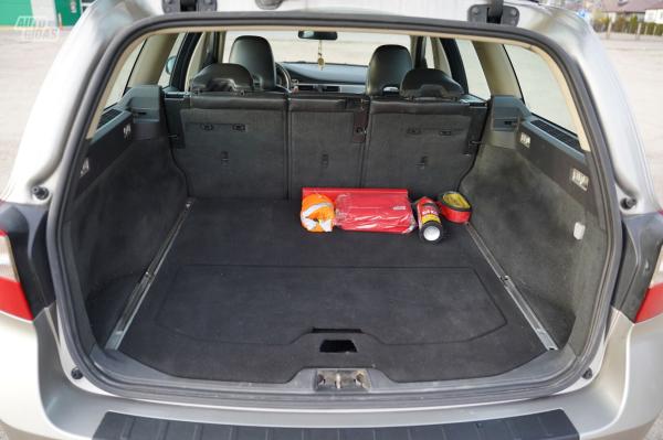 Volvo V70 2008 in Vilkaviskis, with an engine capacity of 2.00 L and mileage of 304 thousand km for 2800 €, photo 10 on AUTOMOTO.COM.LV
