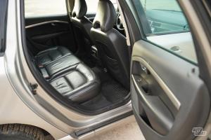 Volvo V70 2008 in Vilkaviskis, with an engine capacity of 2.00 L and mileage of 304 thousand km for 2800 €, photo 13 on AUTOMOTO.COM.LV