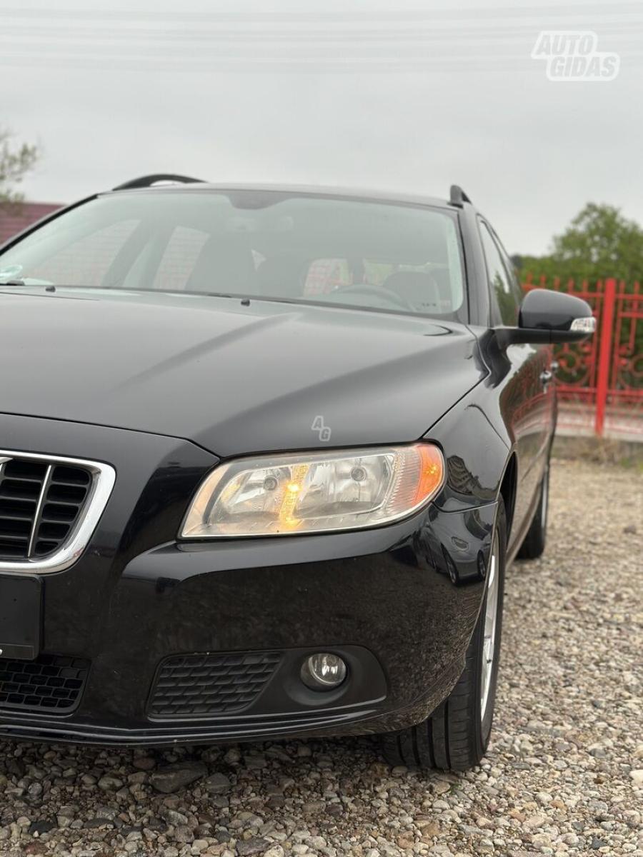 Volvo V70 2008 Pabradė, ar dzinēja tilpumu 2.40 L un nobraukumu 290 tūkst. km par 4950 €, foto 8 vietnē AUTOMOTO.COM.LV