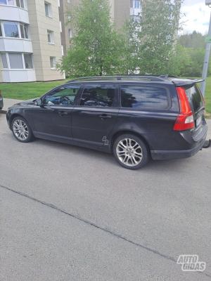 Volvo V70 2008 in Vilnius, with an engine capacity of 2.40 L and mileage of 289 thousand km for 2900 €, photo 3 on AUTOMOTO.COM.LV