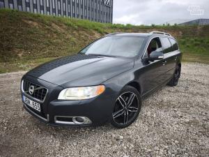Volvo V70 2008 Viļņa, ar dzinēja tilpumu 3.00 L un nobraukumu 436 tūkst. km par 2500 €, foto 3 vietnē AUTOMOTO.COM.LV