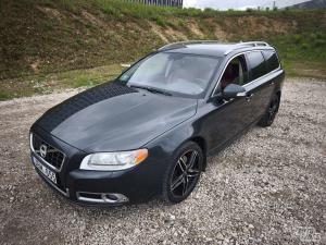 Volvo V70 2008 Viļņa, ar dzinēja tilpumu 3.00 L un nobraukumu 436 tūkst. km par 2500 €, foto 5 vietnē AUTOMOTO.COM.LV
