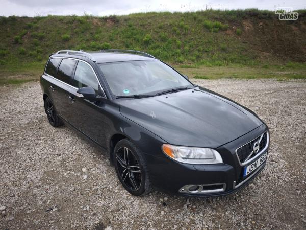 Volvo V70 2008 Viļņa, ar dzinēja tilpumu 3.00 L un nobraukumu 436 tūkst. km par 2500 €, foto 5 vietnē AUTOMOTO.COM.LV