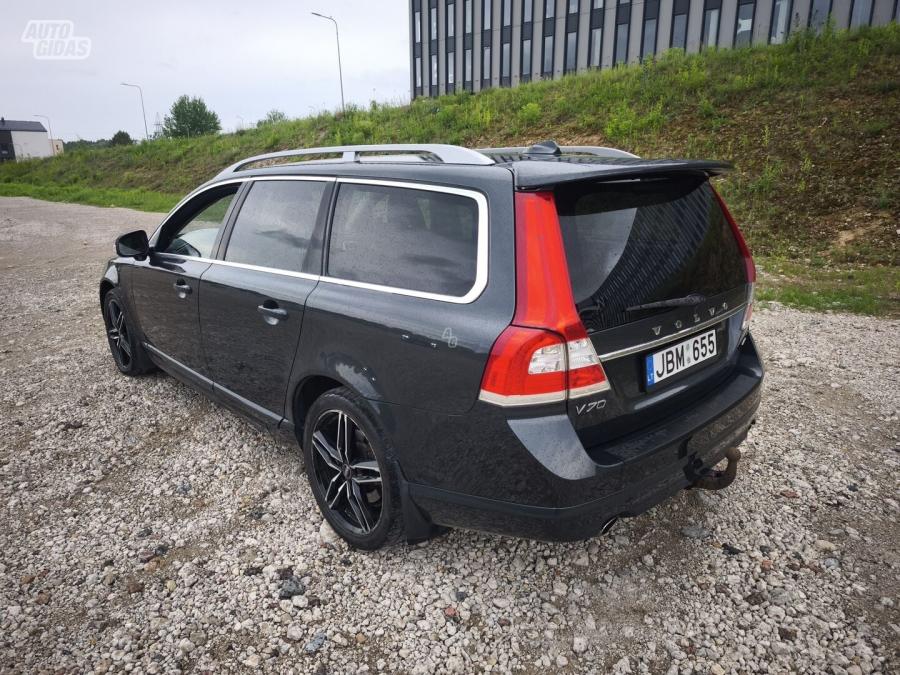 Volvo V70 2008 Viļņa, ar dzinēja tilpumu 3.00 L un nobraukumu 436 tūkst. km par 2500 €, foto 8 vietnē AUTOMOTO.COM.LV