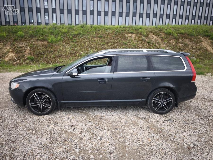 Volvo V70 2008 Viļņa, ar dzinēja tilpumu 3.00 L un nobraukumu 436 tūkst. km par 2500 €, foto 9 vietnē AUTOMOTO.COM.LV