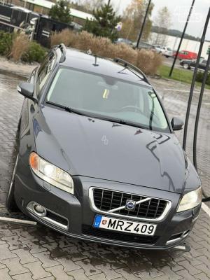 Volvo V70 2008 Viļņa, ar dzinēja tilpumu 2.40 L un nobraukumu 517 tūkst. km par 1680 €, foto  vietnē AUTOMOTO.COM.LV