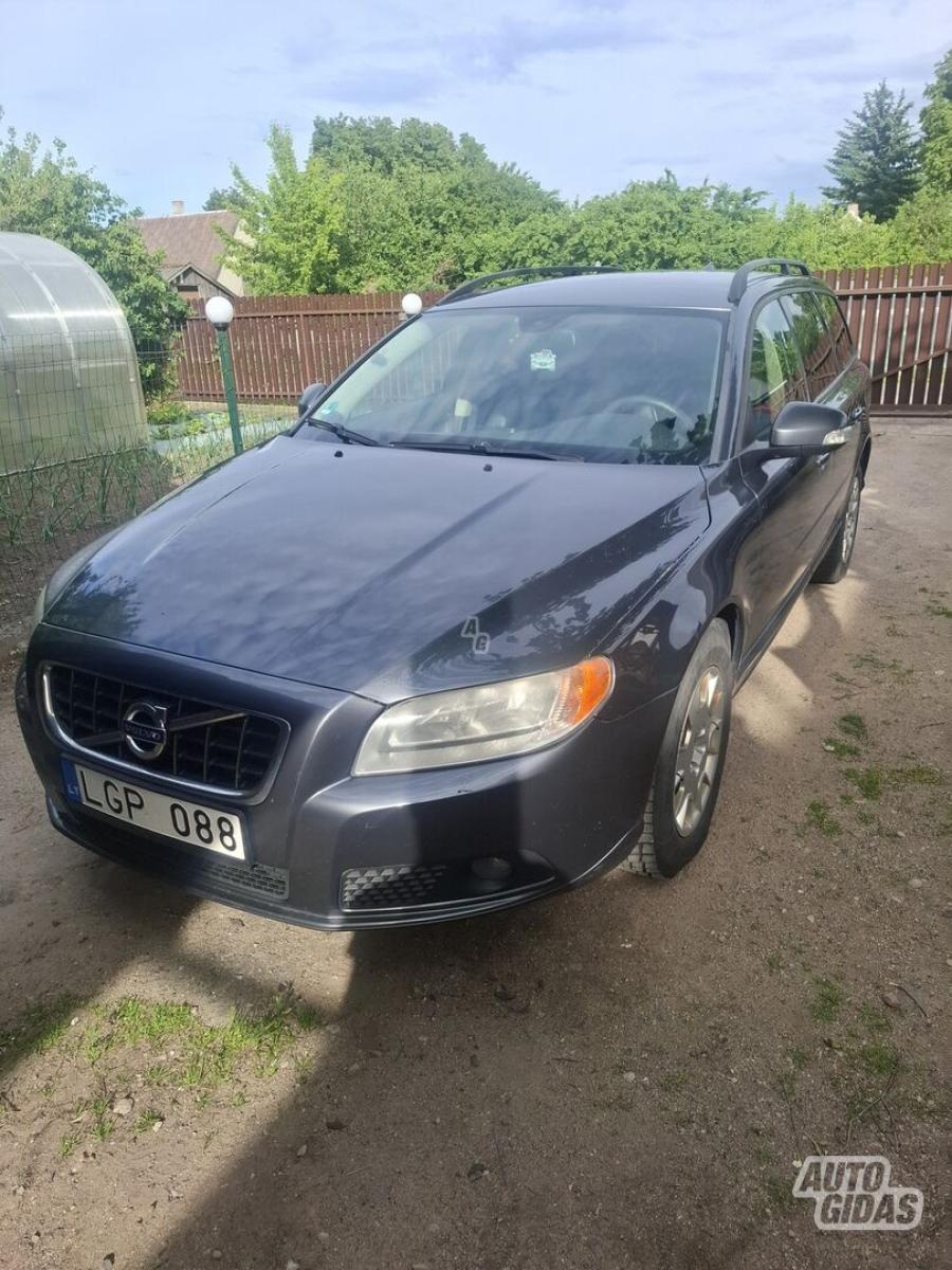 Volvo V70 2008 in Kaisiadorys, with an engine capacity of 2.40 L and mileage of 430 thousand km for 3000 €, photo 1 on AUTOMOTO.COM.LV