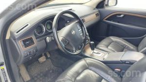 Volvo V70 2008 Rēzekne, ar dzinēja tilpumu 2.40 L un nobraukumu 338 tūkst. km par 4850 €, foto 4 vietnē AUTOMOTO.COM.LV