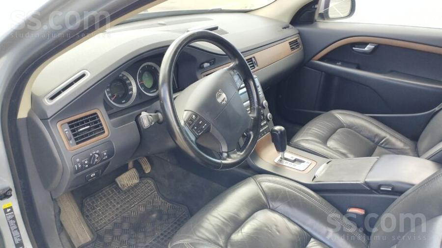 Volvo V70 2008 Rēzekne, ar dzinēja tilpumu 2.40 L un nobraukumu 338 tūkst. km par 4850 €, foto 4 vietnē AUTOMOTO.COM.LV