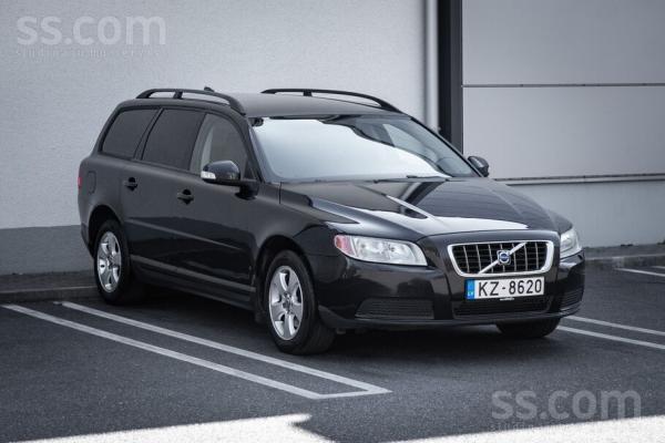 Volvo V70 2008 Rīga, ar dzinēja tilpumu 2.40 L un nobraukumu 0 tūkst. km par 2990 €, foto 4 vietnē AUTOMOTO.COM.LV