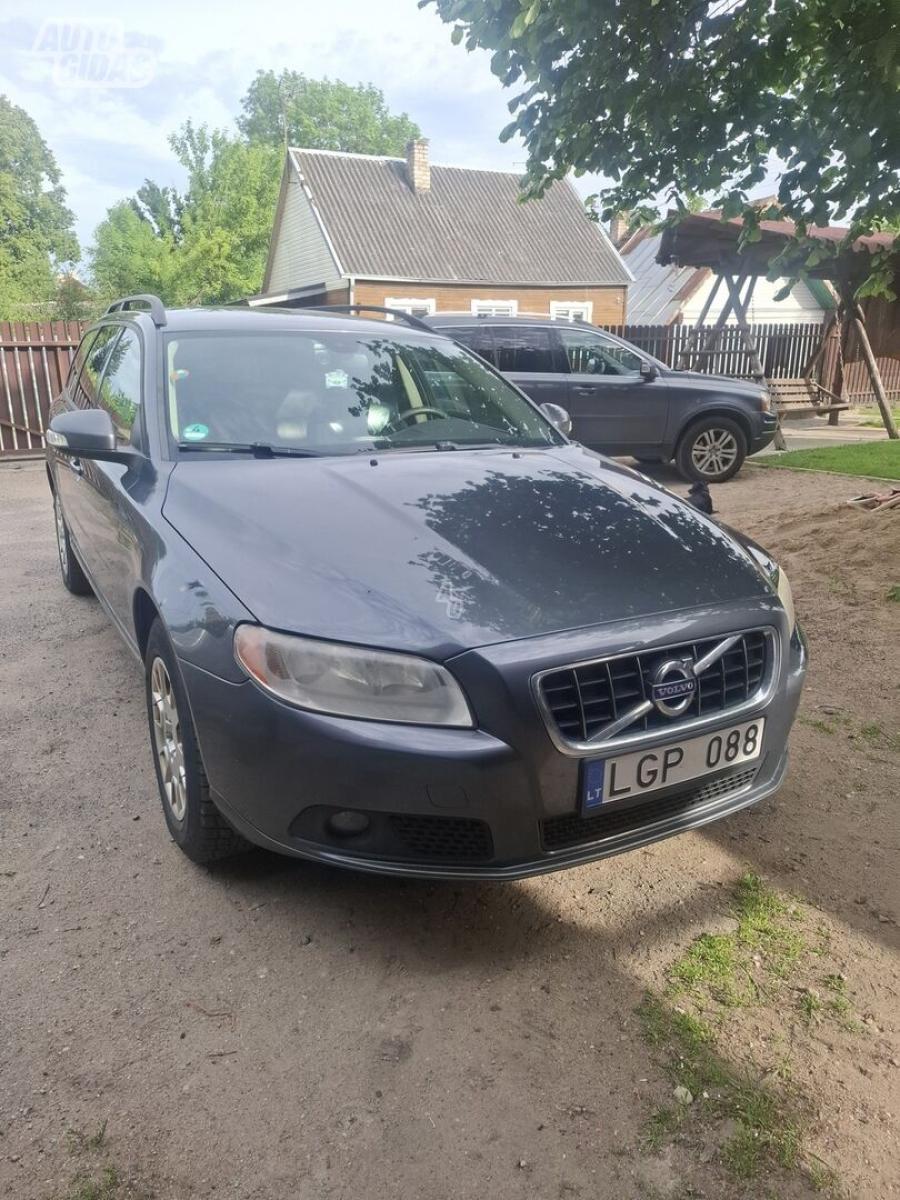 Volvo V70 2008 Kaišiadorys, ar dzinēja tilpumu 2.40 L un nobraukumu 430 tūkst. km par 2800 €, foto 3 vietnē AUTOMOTO.COM.LV