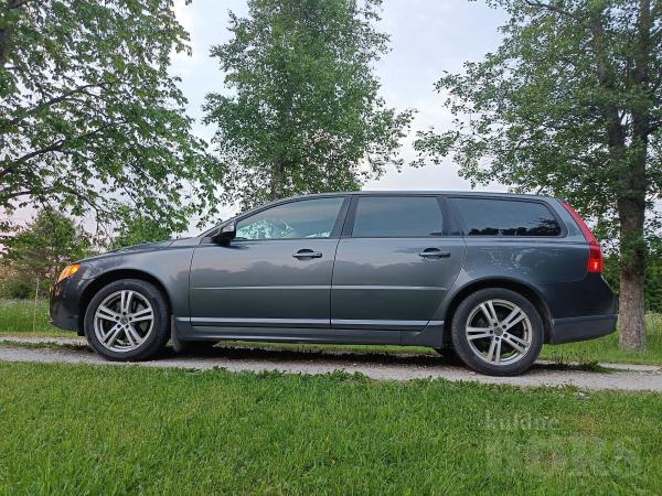 Volvo V70 2008 Kerdla, ar dzinēja tilpumu 0.00 L un nobraukumu 408 tūkst. km par 3490 €, foto 1 vietnē AUTOMOTO.COM.LV