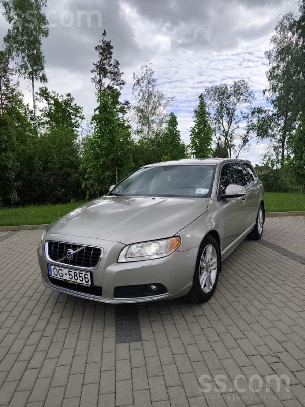 Volvo V70 2008 Jelgava, ar dzinēja tilpumu 2.40 L un nobraukumu 523 tūkst. km par 2699 €, foto 1 vietnē AUTOMOTO.COM.LV