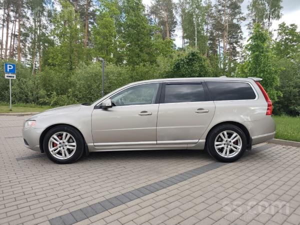 Volvo V70 2008 Jelgava, ar dzinēja tilpumu 2.40 L un nobraukumu 523 tūkst. km par 2699 €, foto 8 vietnē AUTOMOTO.COM.LV