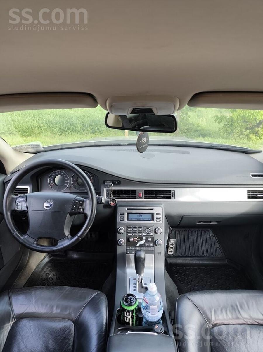 Volvo V70 2008 Jelgava, ar dzinēja tilpumu 2.40 L un nobraukumu 523 tūkst. km par 2699 €, foto 10 vietnē AUTOMOTO.COM.LV