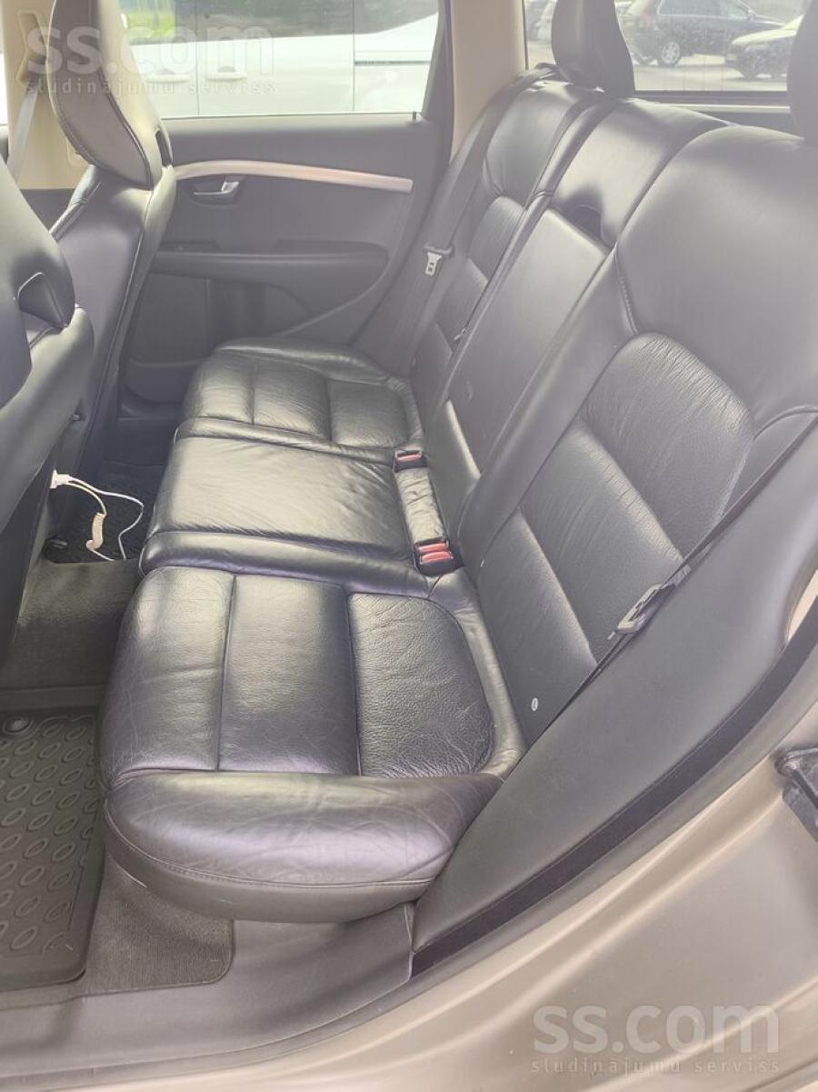 Volvo V70 2008 Jelgava, ar dzinēja tilpumu 2.40 L un nobraukumu 523 tūkst. km par 2699 €, foto 11 vietnē AUTOMOTO.COM.LV