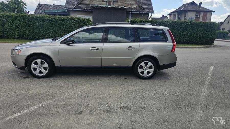 Volvo V70 2008 Kazlų Rūda, ar dzinēja tilpumu 2.00 L un nobraukumu 380 tūkst. km par 2999 €, foto 3 vietnē AUTOMOTO.COM.LV