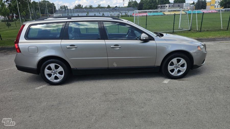 Volvo V70 2008 Kazlų Rūda, ar dzinēja tilpumu 2.00 L un nobraukumu 380 tūkst. km par 2999 €, foto 7 vietnē AUTOMOTO.COM.LV