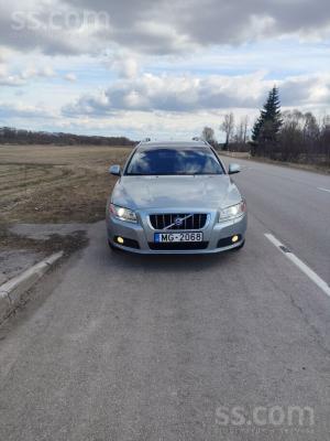 Volvo V70 2008 Rēzekne, ar dzinēja tilpumu 2.00 L un nobraukumu 316 tūkst. km par 4600 €, foto  vietnē AUTOMOTO.COM.LV